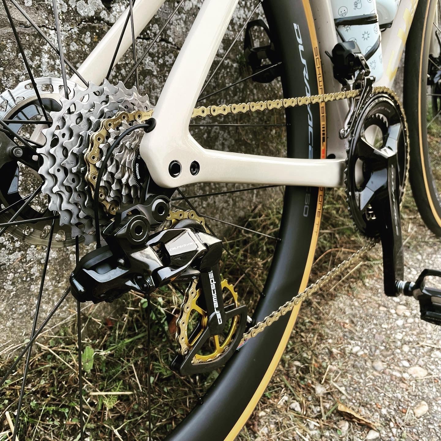 Pinarello Dogma F12 Custom – CPP Bikes